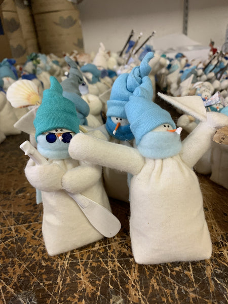 Middle Beach Snowfolk – Sheepscot River Pottery